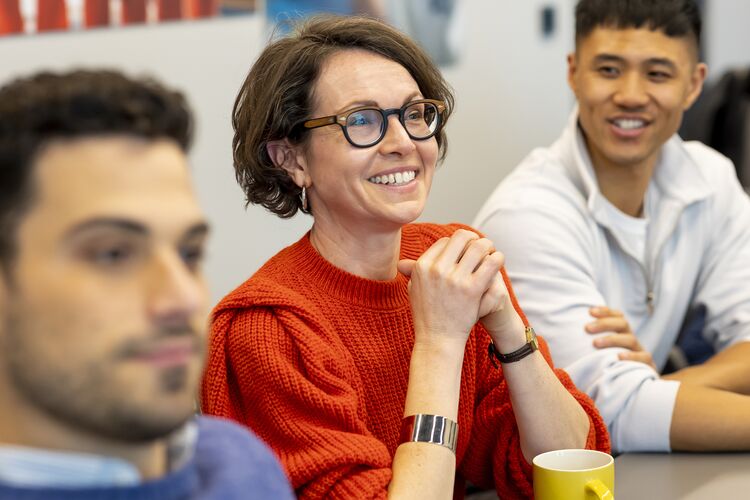 Improve your team's communication in English with Aptis ESOL | British ...